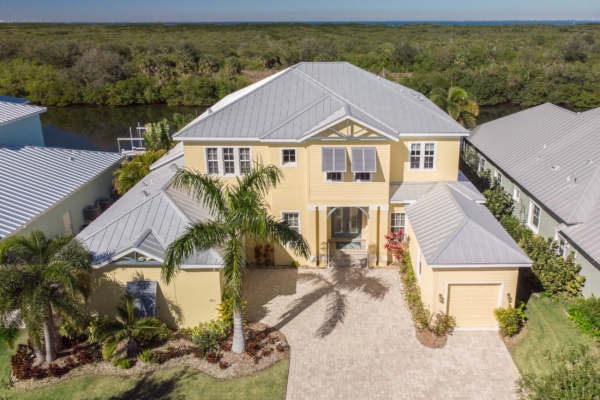 Real Estate Photo Gallery - Realistic Image